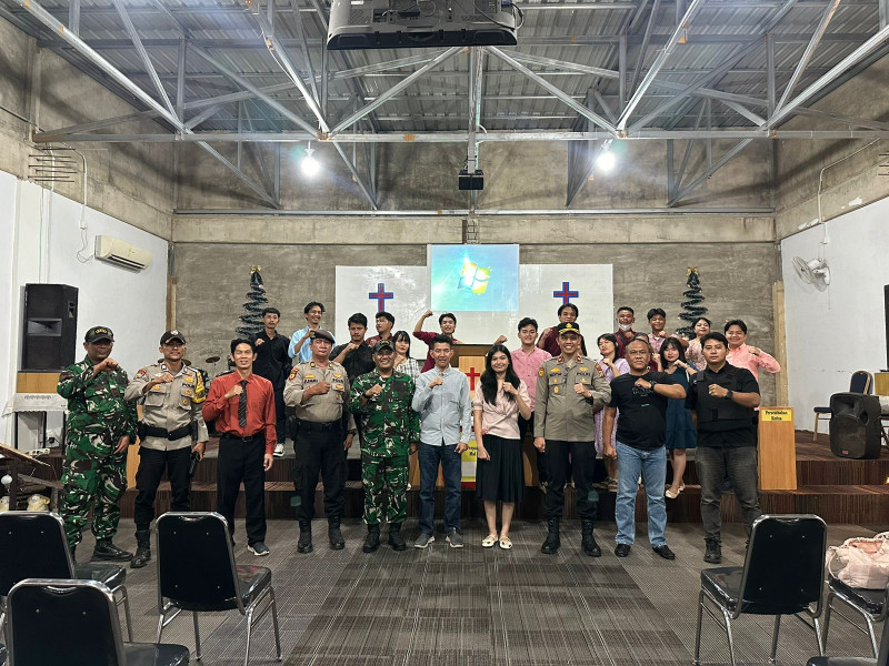 Kapolsek Kateman Bersama Forkopimcam Turun Langsung Monitoring Ibadah ...